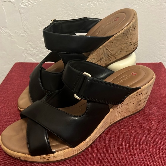 Clarks | Shoes | Unstructured By Clarks Leather Sandals Shoes | Poshmark